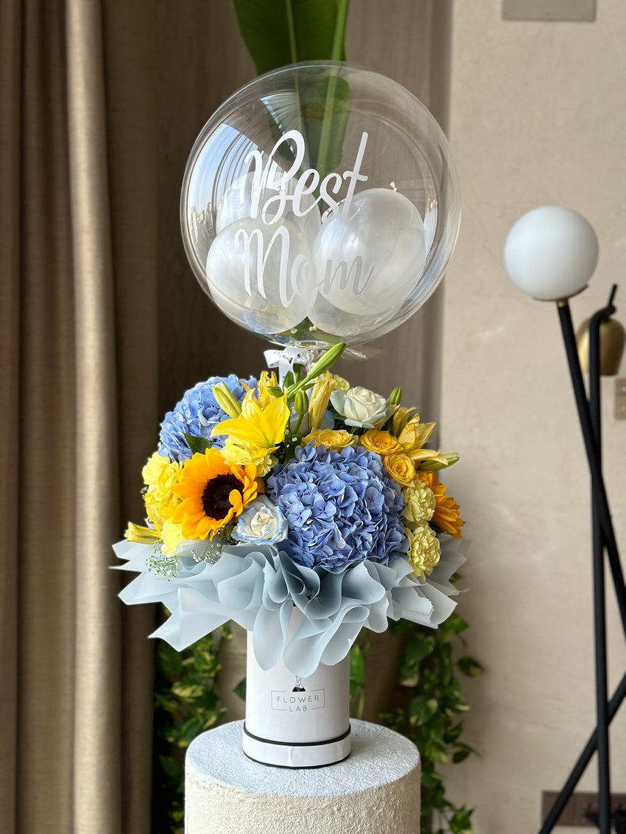 Serenity Bloom Box With Customisable Balloom – Flower Lab In